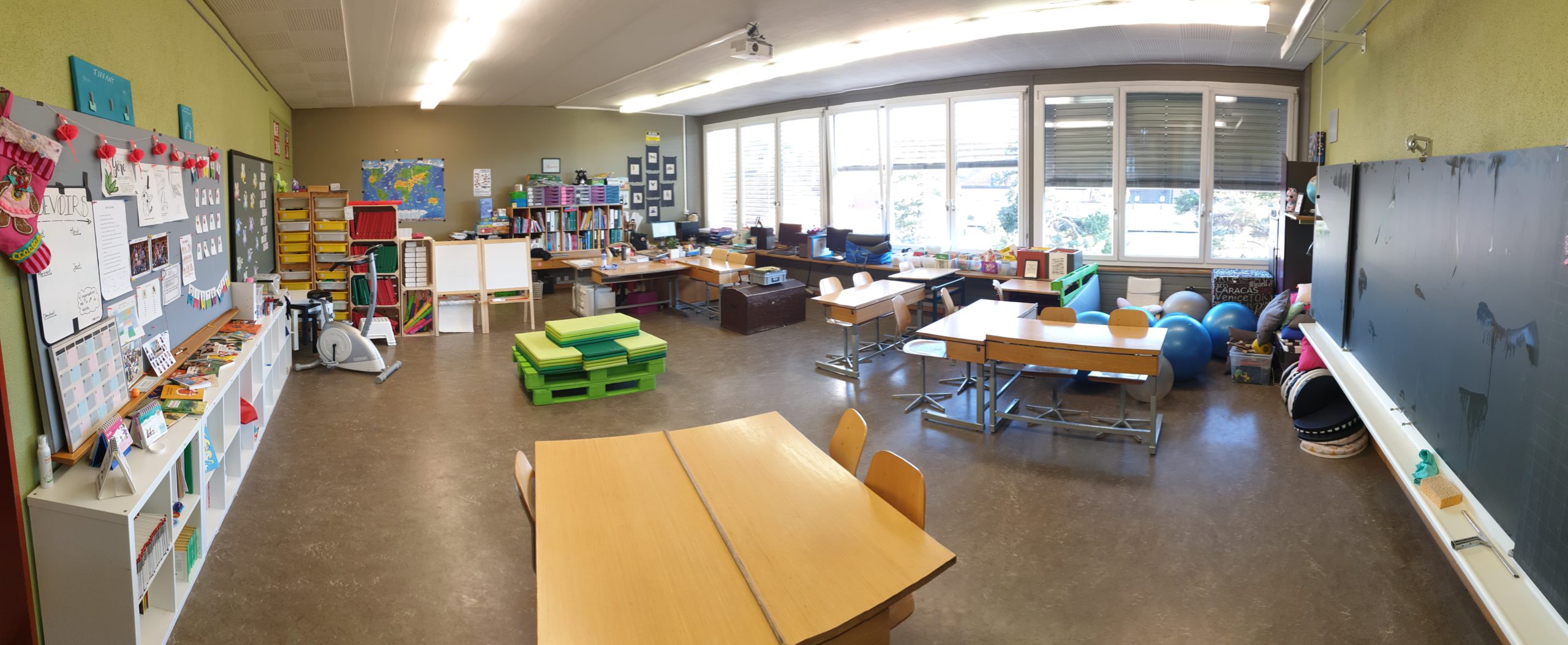 Une classe aménagée de façon créative et esthétique – pour que les ...